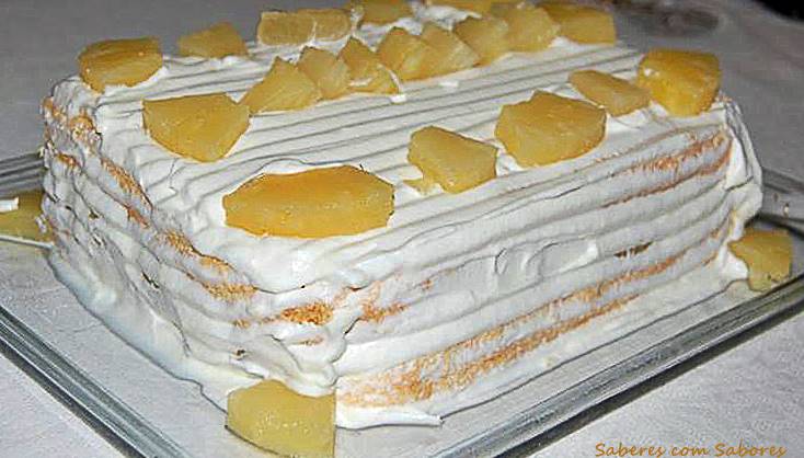 Bolo de Ananás e Chantily